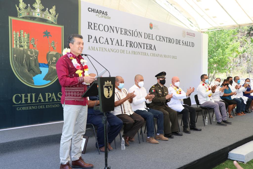 Rutilio Escandón entrega rehabilitación de Centro de Salud y Espacio ...